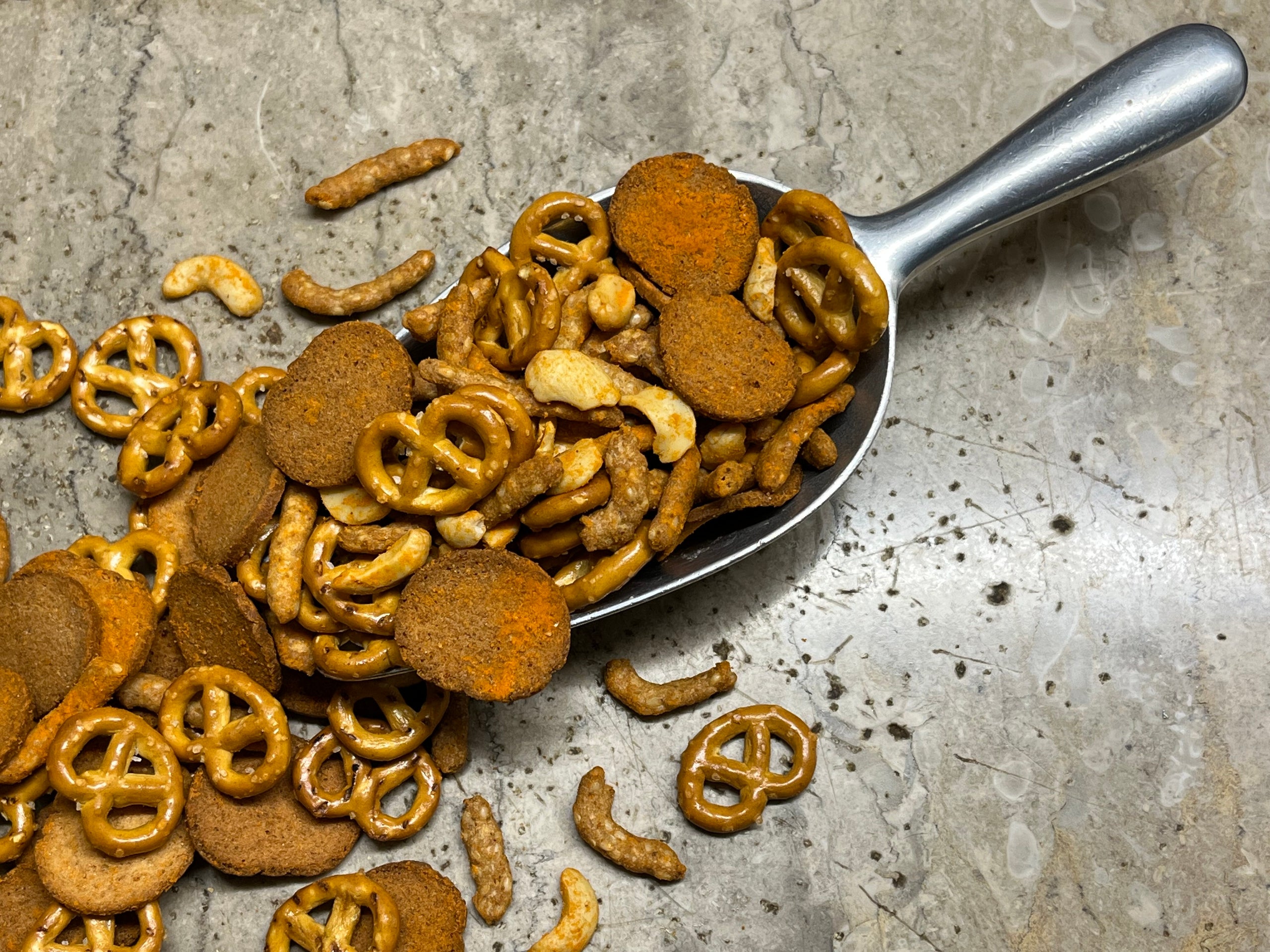Frank's Red Hot Mix | The Peanut Shop